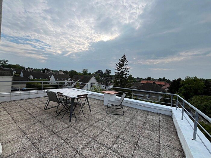 Saint Denis, Chantilly : Appartement 3 pièces à louer