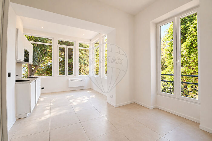 Appartement 2 pièces à Nice, Borriglione, à vendre