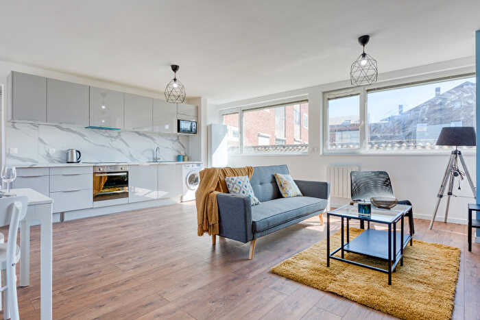 Appartement à louer - Roubaix, Hommelet - 5 pièces - 4 chambres