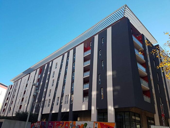 Appartement à louer - Beausoleil, Nîmes - 1 pièce