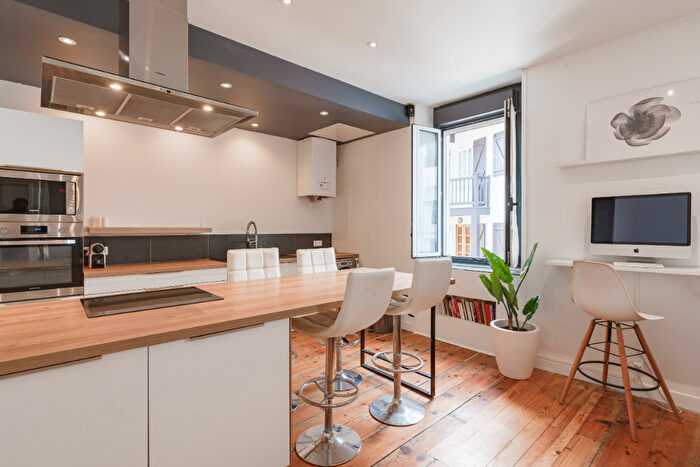 Appartement à vendre - Hendaye, Ville - 2 pièces - 1 chambre