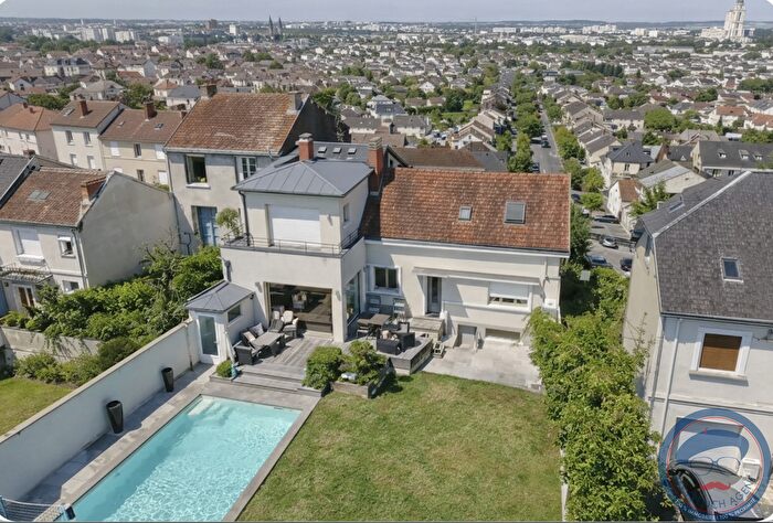 Maison à vendre - Tours, Febvotte - 7 pièces - 5 chambres