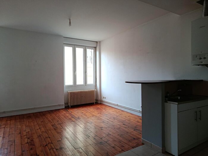 Appartement à louer - Saint-Chamond - 2 pièces - 1 chambre