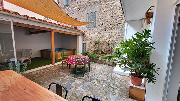 Maison à vendre - Céret - 5 pièces - 3 chambres