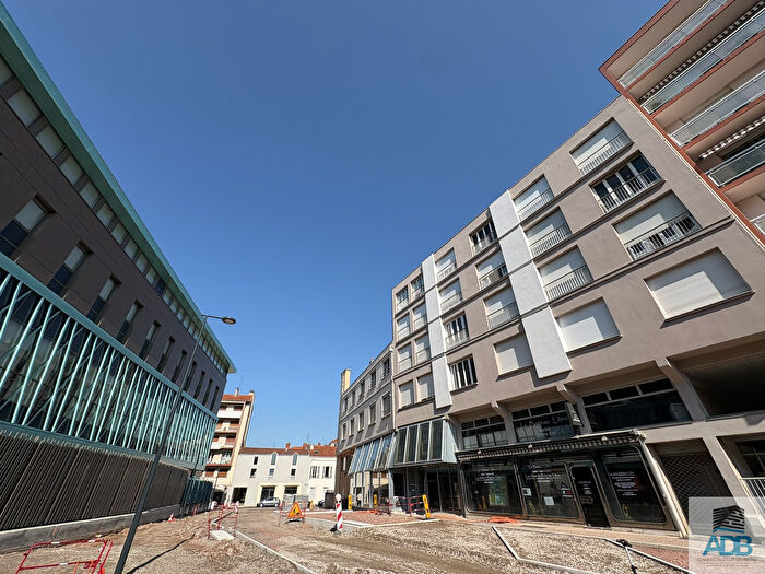 Appartement 1 pièce à vendre - Roanne, Gare