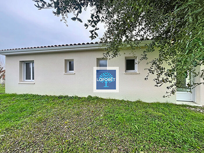 Maison à vendre - Barbezieux-Saint-Hilaire - 4 pièces - 3 chambres