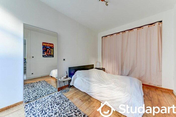 Appartement à louer - Vieux Lyon, Lyon ème arrondissement - 2 pièces - 1 chambre