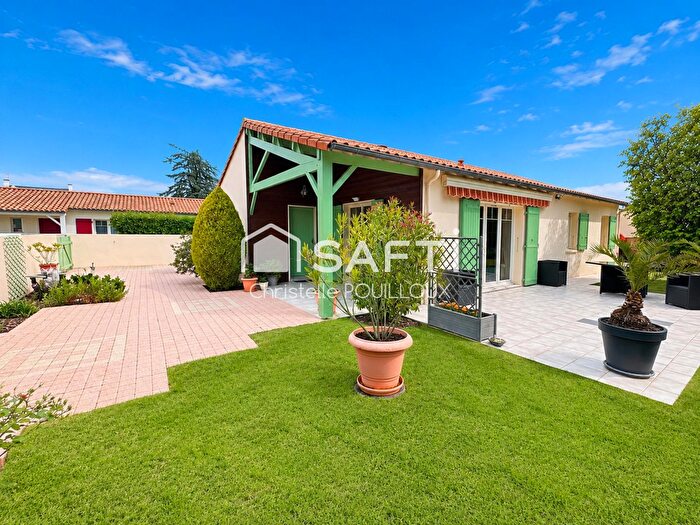 Maison 5 pièces à vendre à Magné