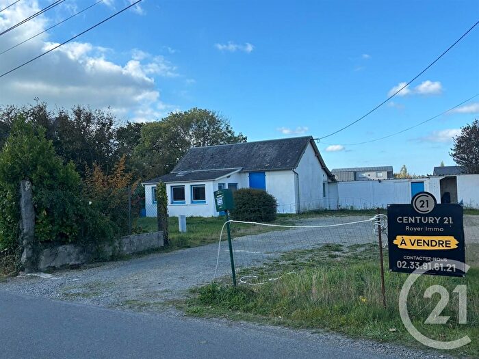 Maison à vendre - Jullouville - 3 pièces - 1 chambre