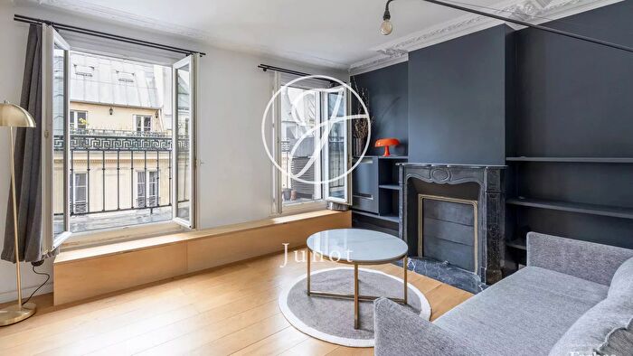 Paris 9ème, Clichy, Trinité : Appartement 3 pièces à louer