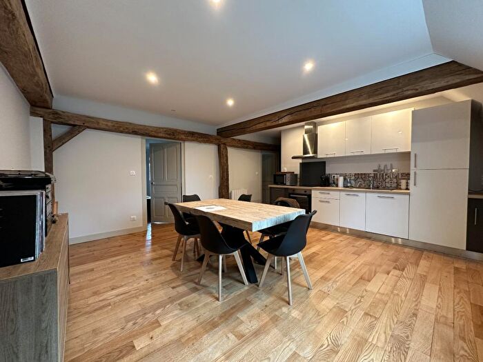 Appartement à louer - Saint-Yrieix-la-Perche - 3 pièces - 2 chambres