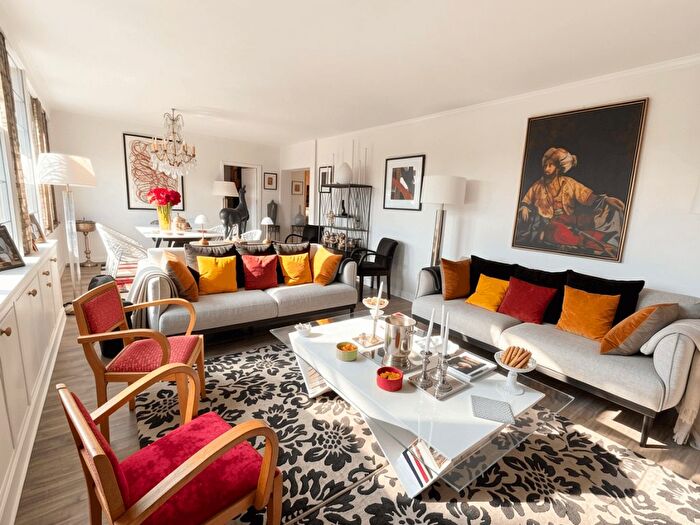 Appartement 4 pièces à Paris 16ème, Porte de Saint-Cloud, Auteuil-Sud, à vendre