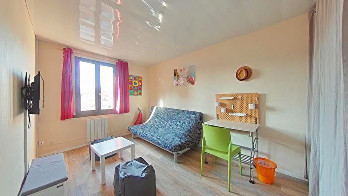 Appartement à louer - Saint-Étienne, Centre-ville, Peuple, Chavanelle - 1 pièce - 1 chambre