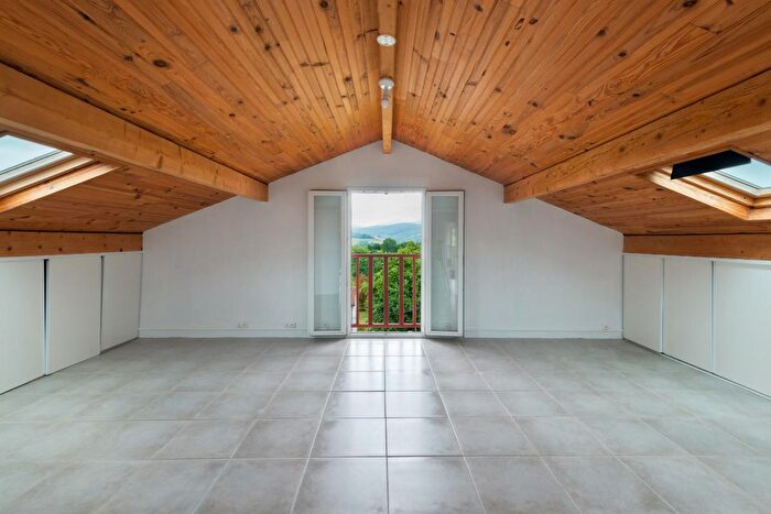 Appartement à vendre - Saint-Pée-sur-Nivelle - 2 pièces - 1 chambre