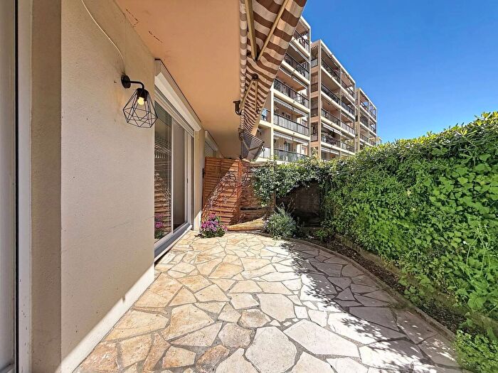 Appartement 2 pièces à Corniche Fleurie, Nice, à louer