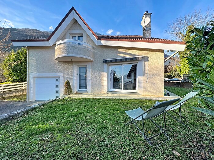 Maison à vendre - Claix - 6 pièces - 4 chambres