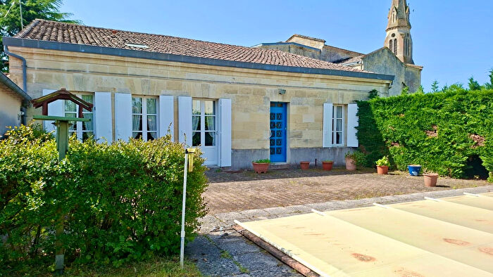 Maison à vendre - Arsac - 8 pièces - 5 chambres