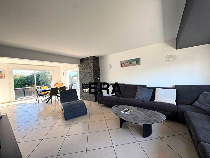 Audruicq - Maison 8 pièces à vendre