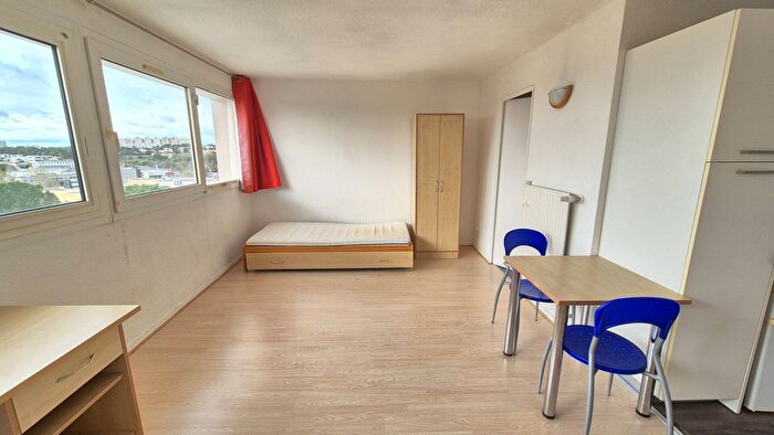 Hôpitaux-Facultés, Montpellier : Appartement 1 pièce à louer