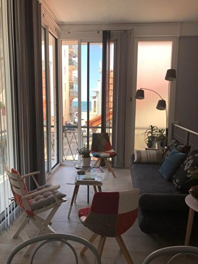 Maisons à vendre et appartements à louer - 1