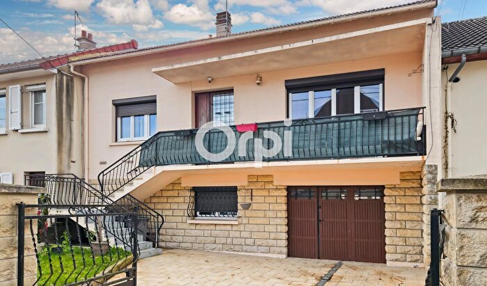 Maison à vendre - Fosses - 6 pièces - 4 chambres