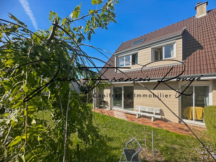 Maison 6 pièces à Agneaux, à vendre