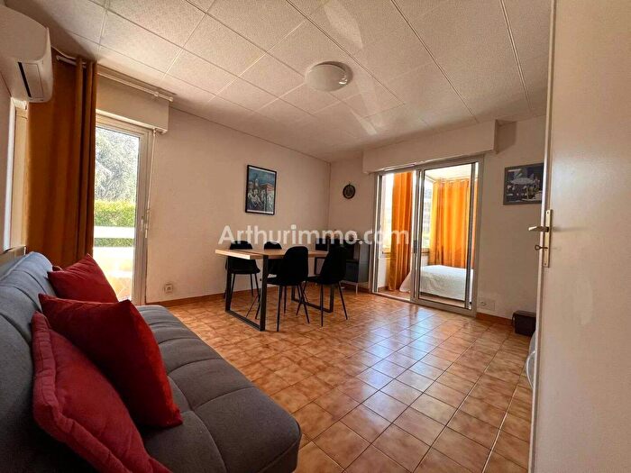 Nartelle-Noyer-Bellevue-bd des Sardinaux, Sainte-Maxime : Appartement 2 pièces à louer