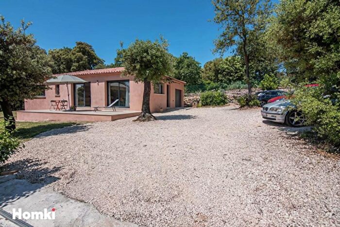 Maison 4 pièces à vendre à Saint-Privat-des-Vieux