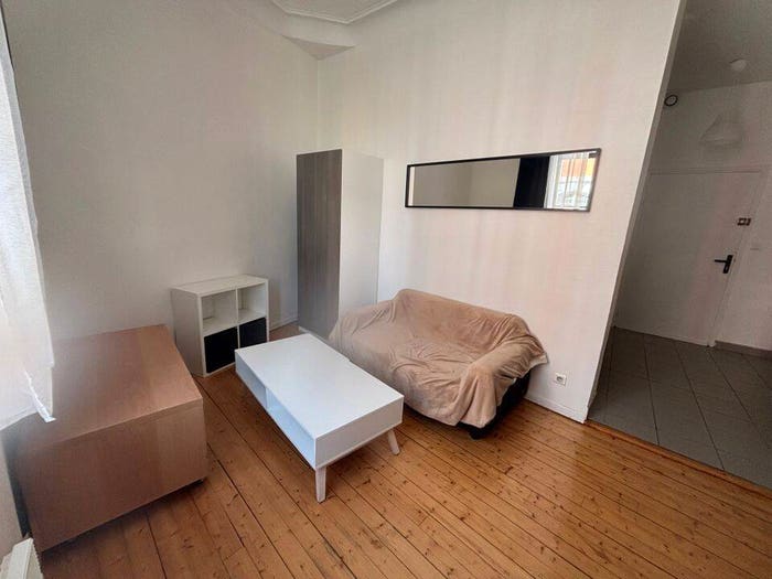 Appartement 2 pièces à louer à Faubourg Saint Catherine-Faubourg de Paris-Le Vignole, Valenciennes