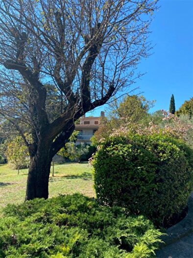 Nîmes, Serre Paradis : Maison 6 pièces à vendre