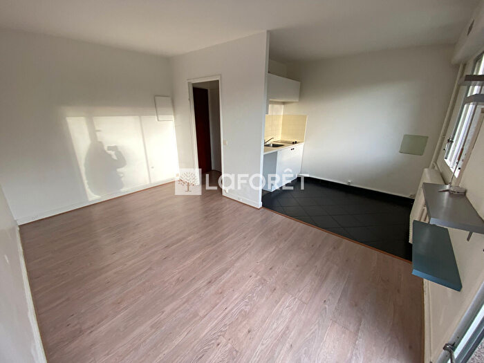 Nanterre, Centre-ville : Appartement 1 pièce à louer