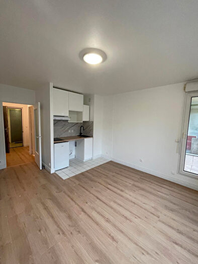 Appartement à louer - Dammarie-les-Lys, LAbbaye du Lys, Centre-ville, Soubiron - 1 pièce