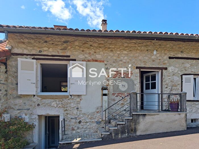 Saint-Étienne-de-Crossey : Maison 6 pièces à vendre