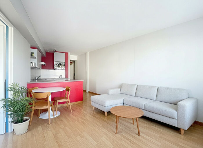 Appartement à vendre - Quartiers Ouest, Bourg lEvesque - 2 pièces - 1 chambre