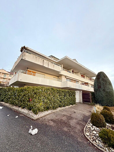 Appartement à vendre - Divonne-les-Bains - 4 pièces - 3 chambres