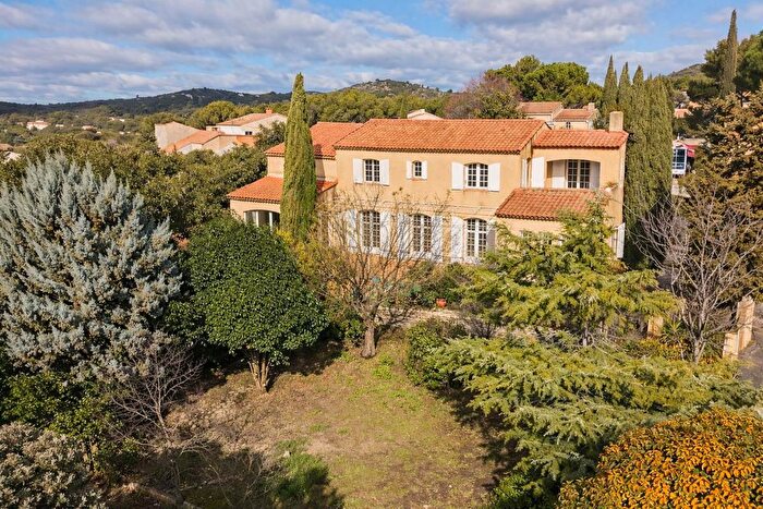 Maison à vendre - Villeneuve-lès-Avignon, LErmitage - 6 pièces - 4 chambres