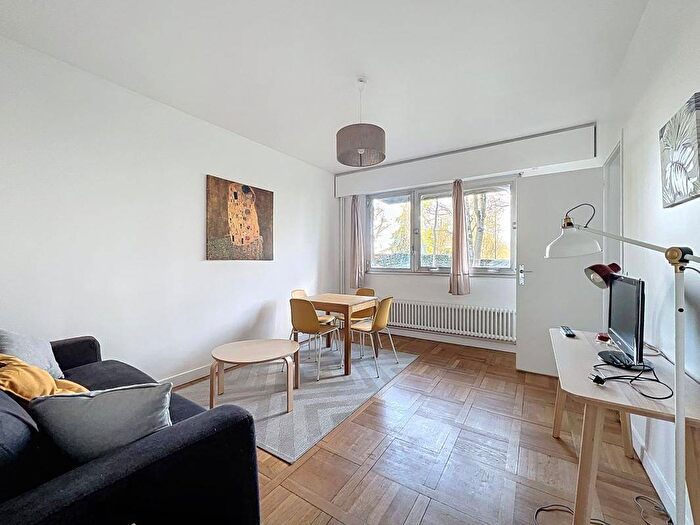 Appartement à louer - La Verboise, Garches - 1 pièce