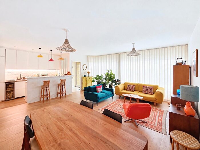 Paris 14ème, Pernety : Appartement 3 pièces à vendre