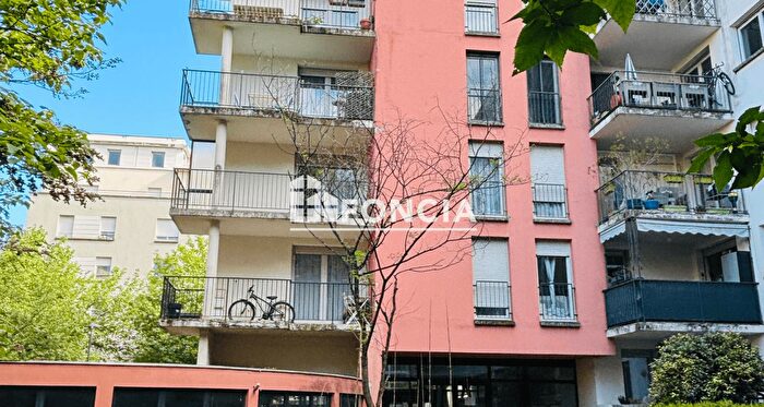 Appartement 2 pièces à vendre - Grenoble, Village Olympique