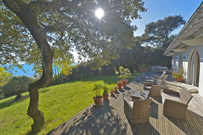 Maison à vendre - Saint-Georges-de-Didonne - 5 pièces - 4 chambres