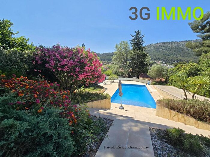 Maison à vendre - La Penne-sur-Huveaune - 6 pièces - 3 chambres