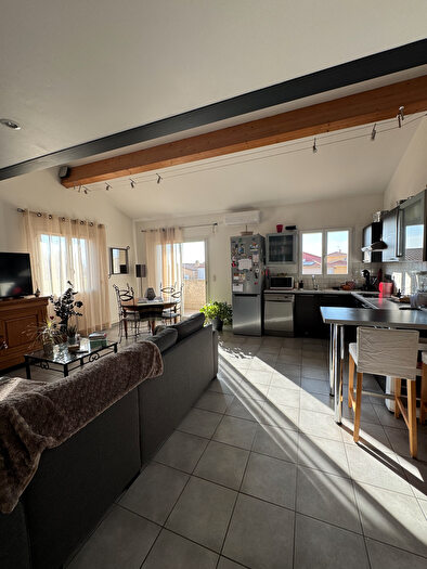 Appartement à vendre - Sainte-Marie-la-Mer - 4 pièces - 3 chambres