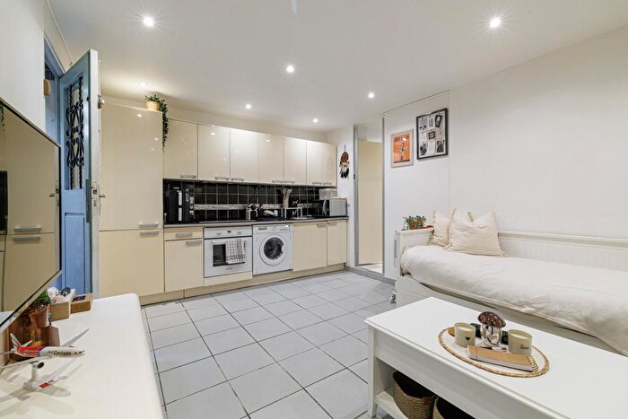 Appartement à vendre - Nice, Saint-Sylvestre - 1 pièce