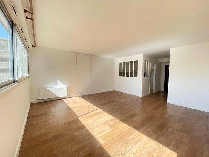 Appartement à louer - Gambetta, Courbevoie - 3 pièces - 2 chambres