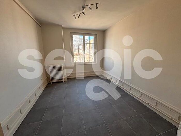 Appartement à louer - Amiens, Centre-ville - 3 pièces - 2 chambres