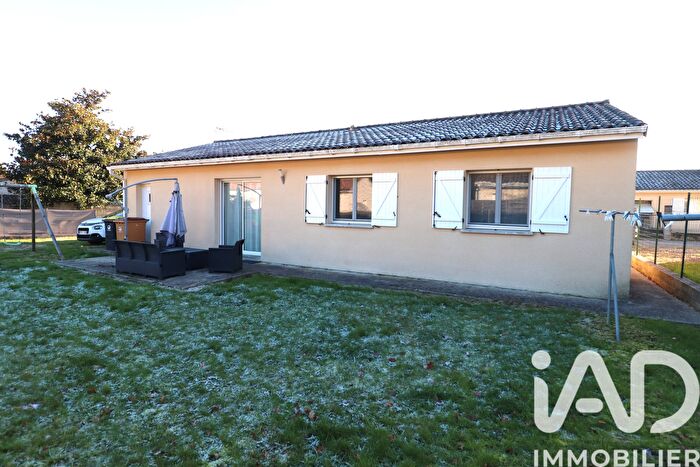 Maison à vendre - Saint-Yzan-de-Soudiac - 5 pièces - 3 chambres