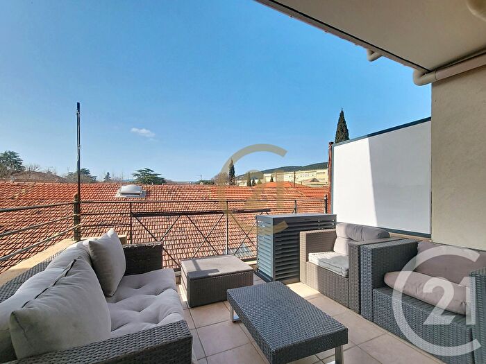 Appartement à louer - Draguignan, Saint-Exupéry, Fortore, Chabran - 2 pièces - 1 chambre