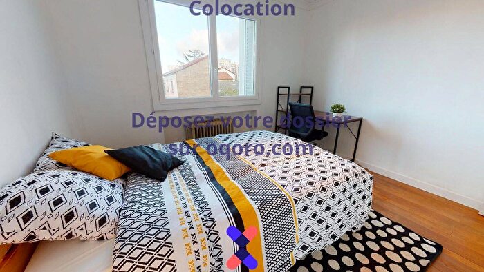 Appartement à louer - Cusset, Villeurbanne - 6 pièces - 5 chambres