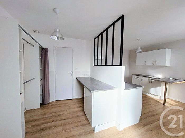 Appartement à vendre - Laval, Les Fourches - 5 pièces - 2 chambres