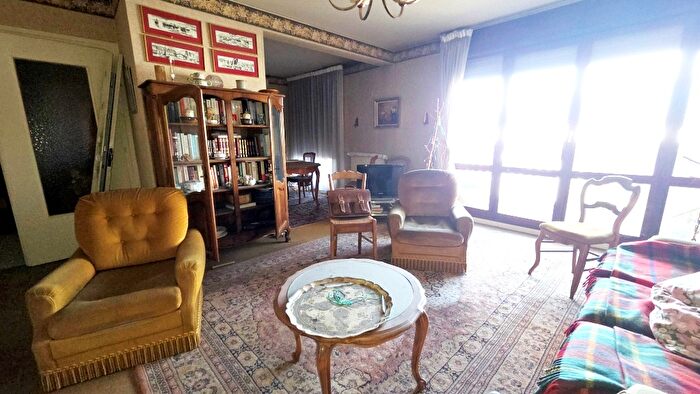 Grenoble, Village Olympique : Appartement 4 pièces à vendre